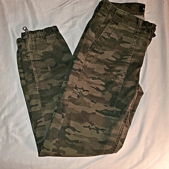Liverpool | Pants & Jumpsuits | Liverpool Lizzy Camo Cargo Joggersize ...
